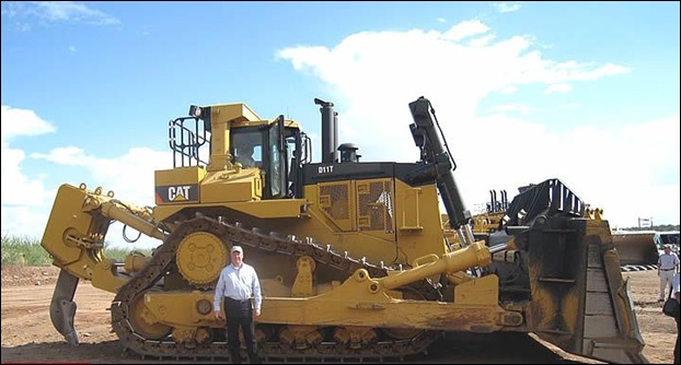 10 Models Of The World’s Largest Bulldozer ~ MegaMachine